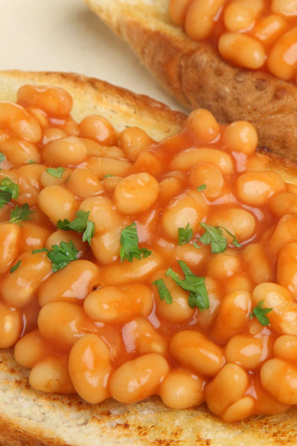 British Baked Beans on Toast - TipBuzz