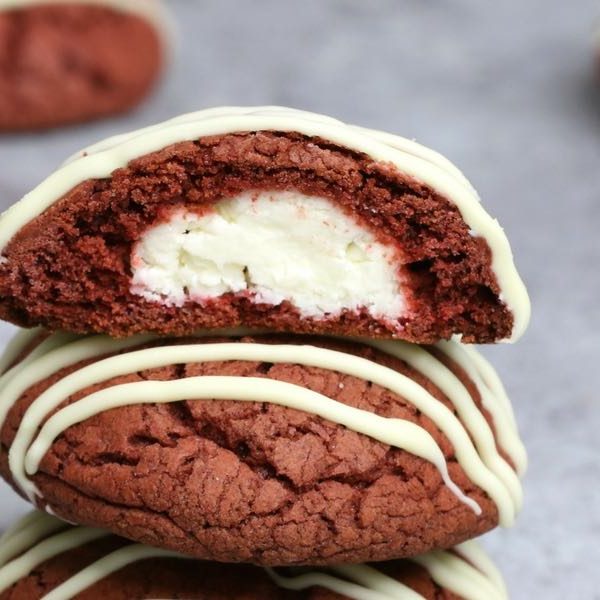 Cheesecake Stuffed Cake Mix Cookies - TipBuzz