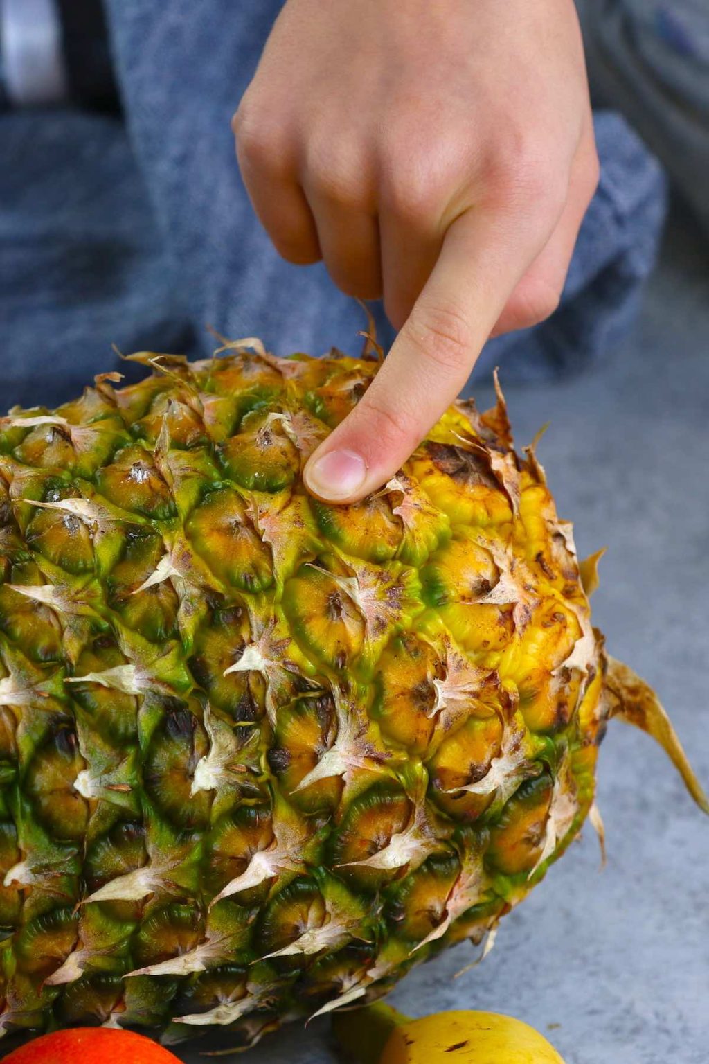 How to Ripen a Pineapple Fast (3 Easy Ways) - TipBuzz