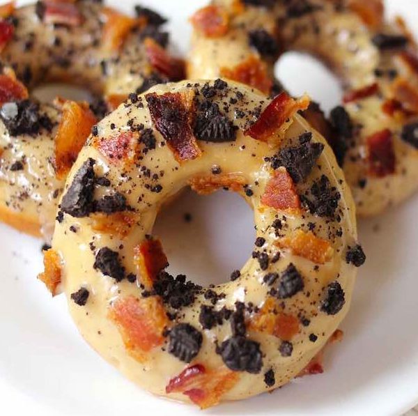 Maple Bacon Donuts (with Crumbled Oreos) - TipBuzz