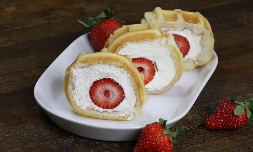 Waffle Roll Cake - TipBuzz